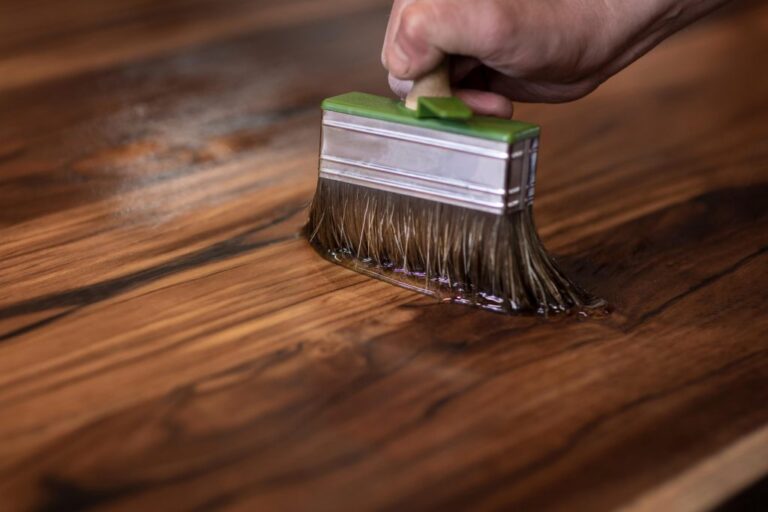 The Best Oil for Outdoor Wood Furniture: Keep Your Timber Looking ...